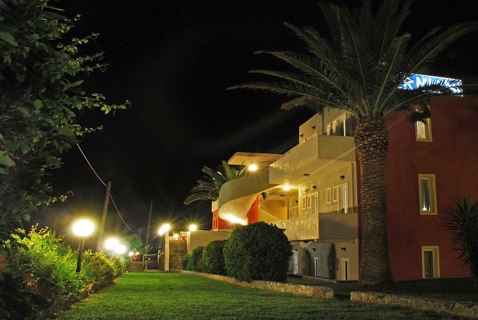 Ermioni Beach Hotel ** - Millennium Travel Center