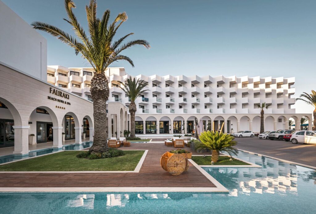 Mitsis Faliraki Beach Hotel & Spa***** - Millennium Travel Center
